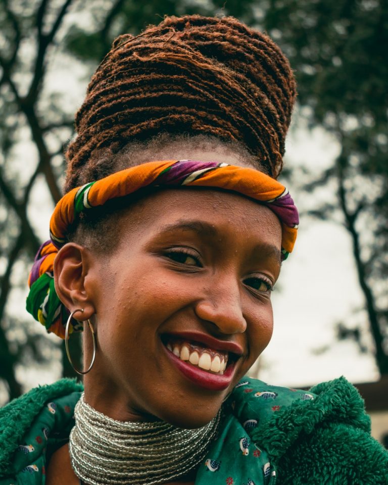 Guia da Trança Rastafári: Passo a Passo, Cuidados e Muitas Dicas