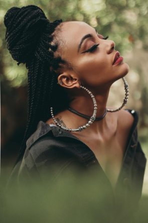 Knotless Braids: Conheça as Tranças e Veja Lindos Visuais!
